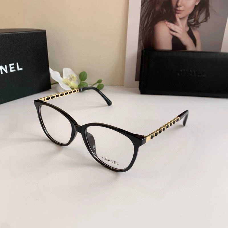 Top mirror Chanel Sunglasses