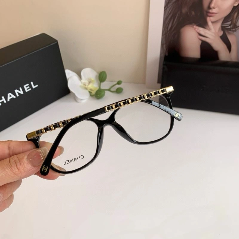 Top mirror Chanel Sunglasses