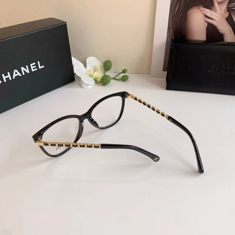 Top mirror Chanel Sunglasses