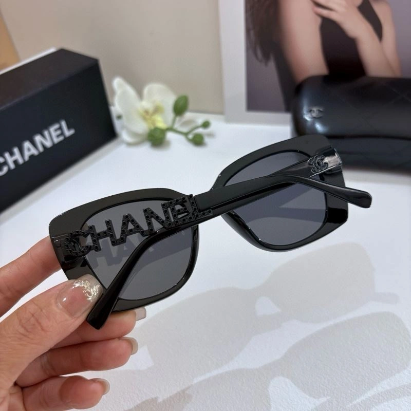 Bargain Chanel Sunglasses