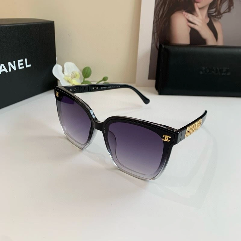 Top match Chanel Sunglasses