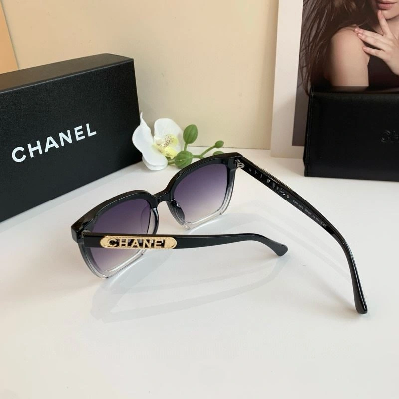 Top match Chanel Sunglasses