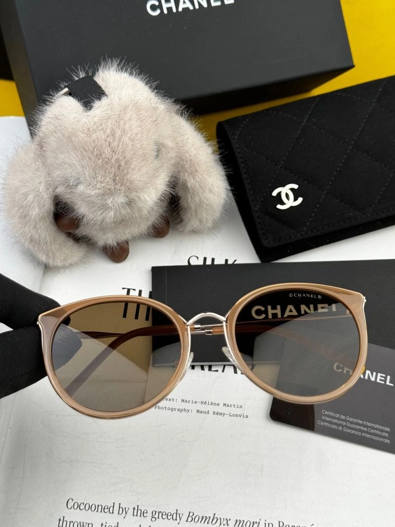 Exact replica Chanel Sunglasses
