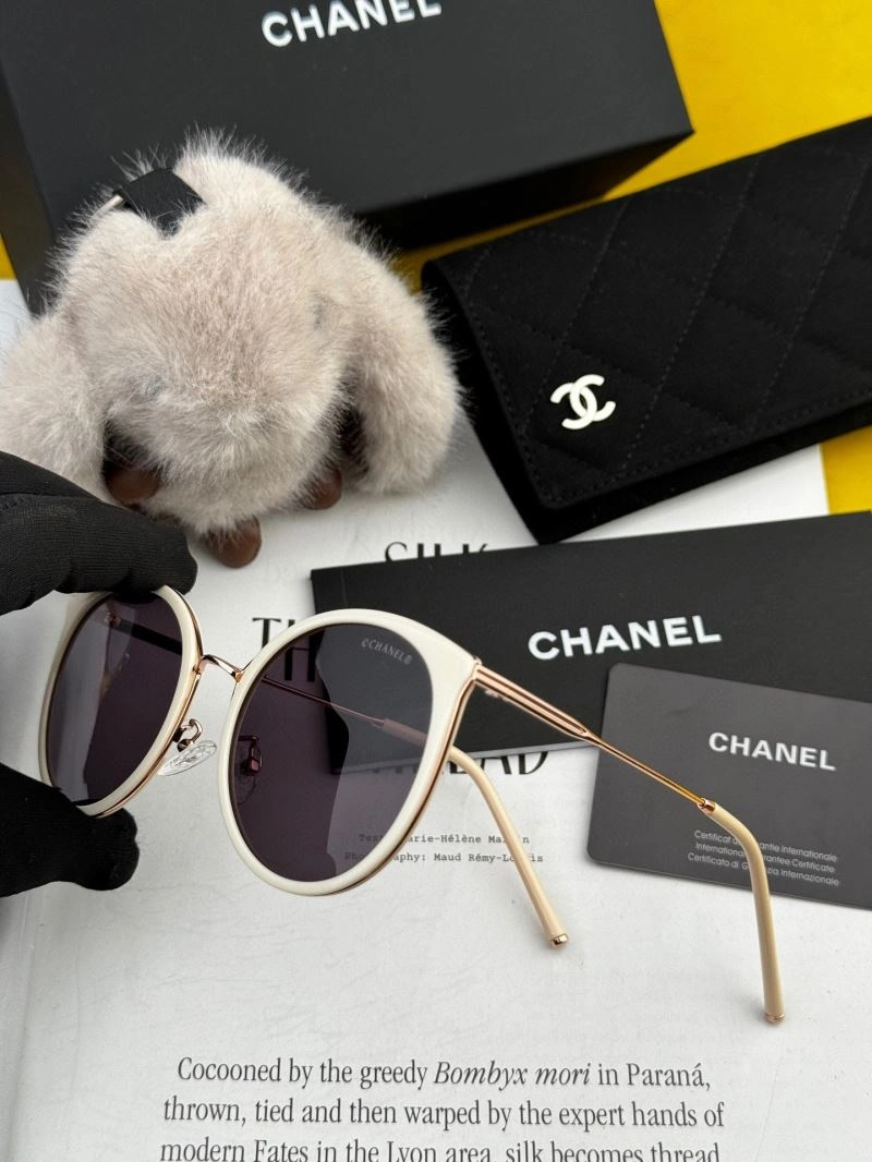 Exact replica Chanel Sunglasses