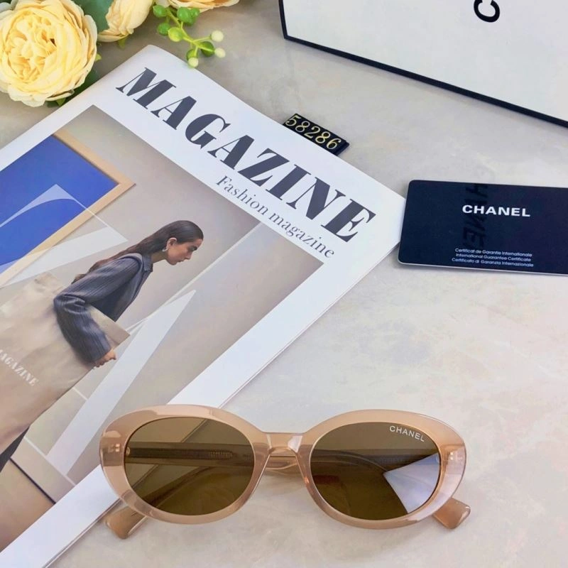 Top mirror Chanel Sunglasses