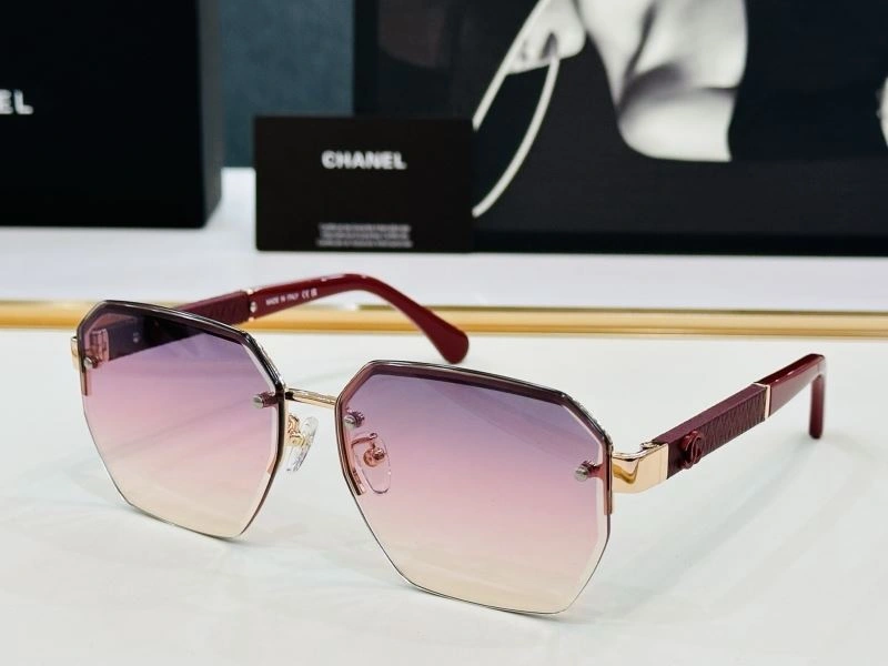 Top match Chanel Sunglasses