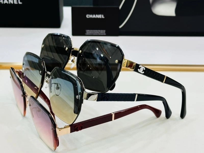 Top match Chanel Sunglasses