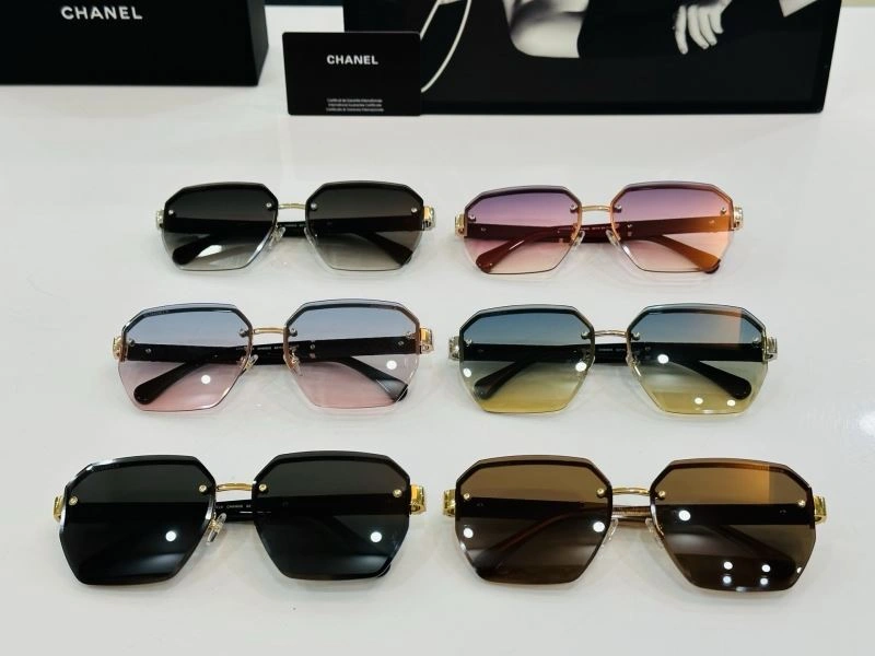 Top match Chanel Sunglasses