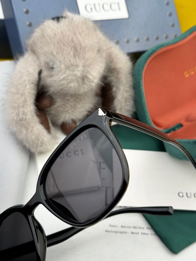 Bargain Chanel Sunglasses