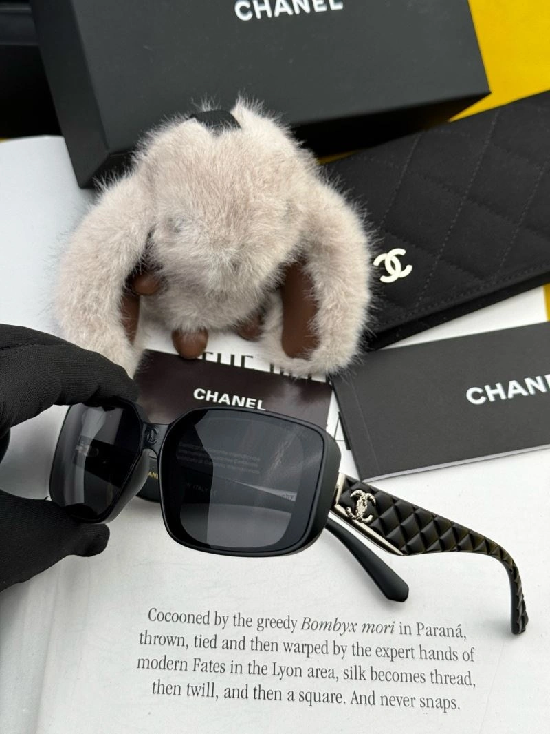 Accurate model Chanel Sunglasses