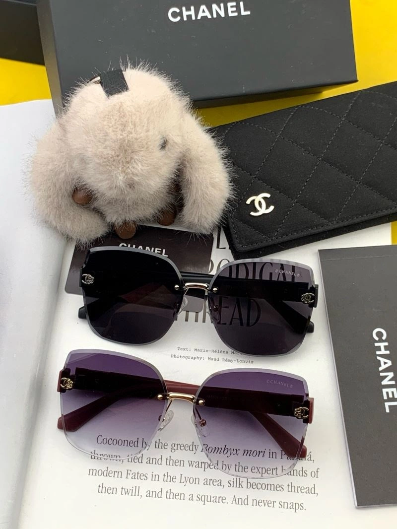 Accurate model Chanel Sunglasses
