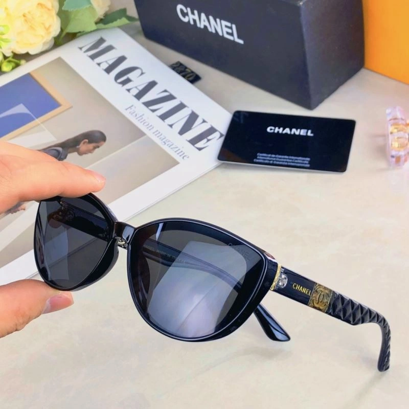 Low-cost Chanel Sunglasses