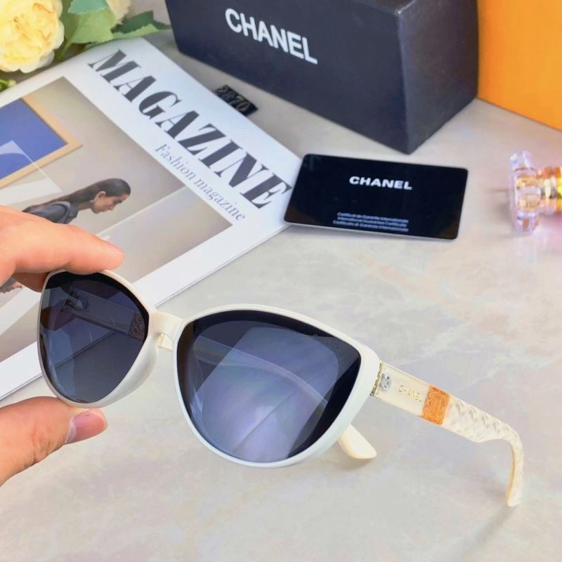 Low-cost Chanel Sunglasses
