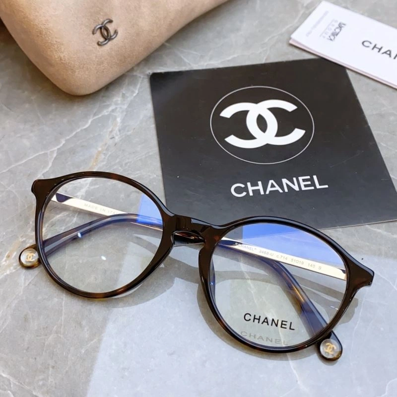Accurate model Chanel Sunglasses