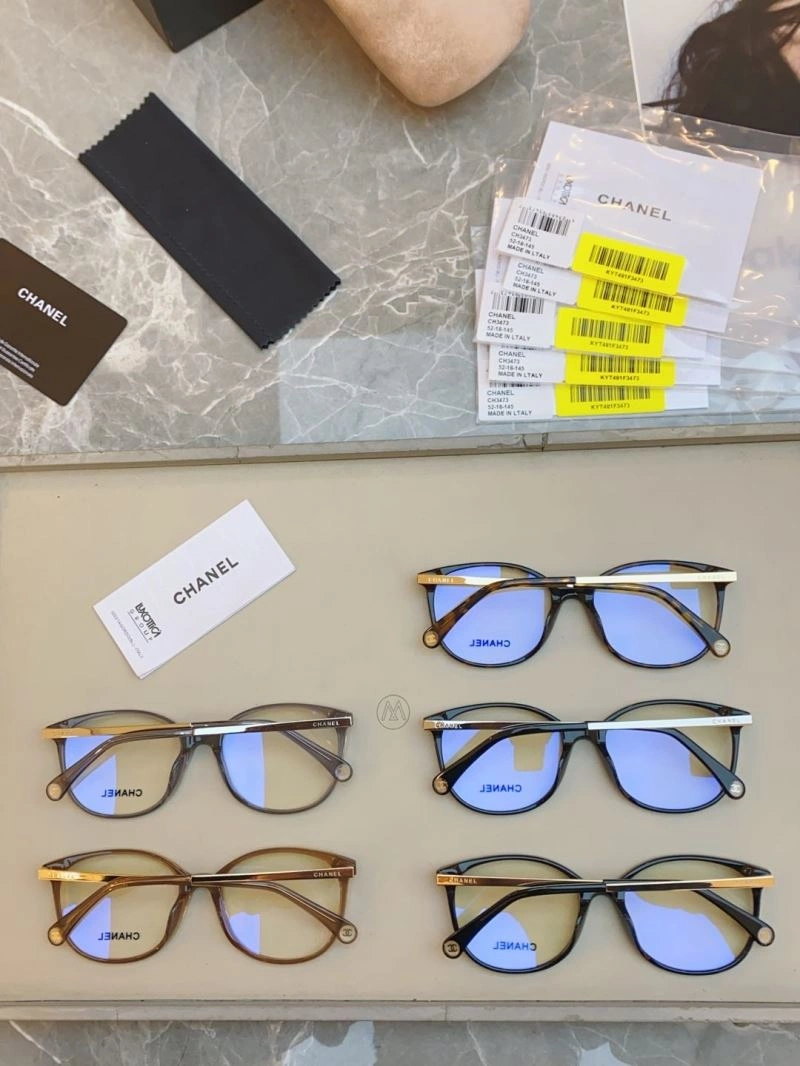 Exact replica Chanel Sunglasses