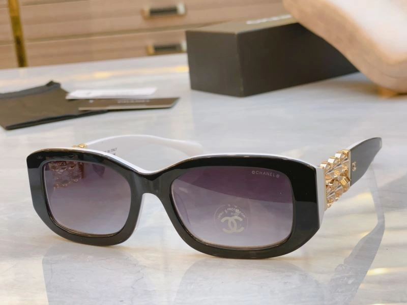Exact replica Chanel Sunglasses