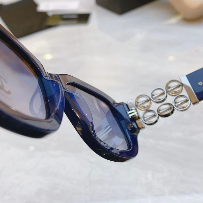 Exact replica Chanel Sunglasses