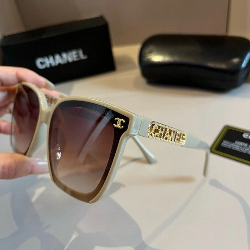 Exact replica Chanel Sunglasses