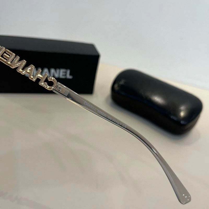 Exact replica Chanel Sunglasses
