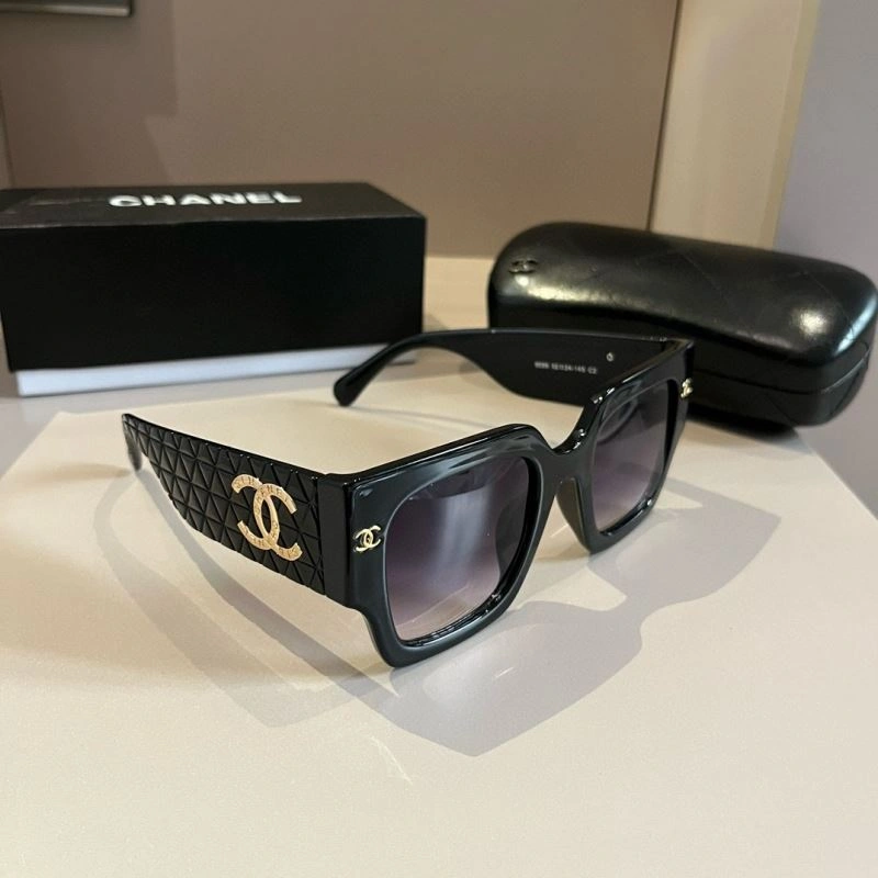 Low-cost Chanel Sunglasses