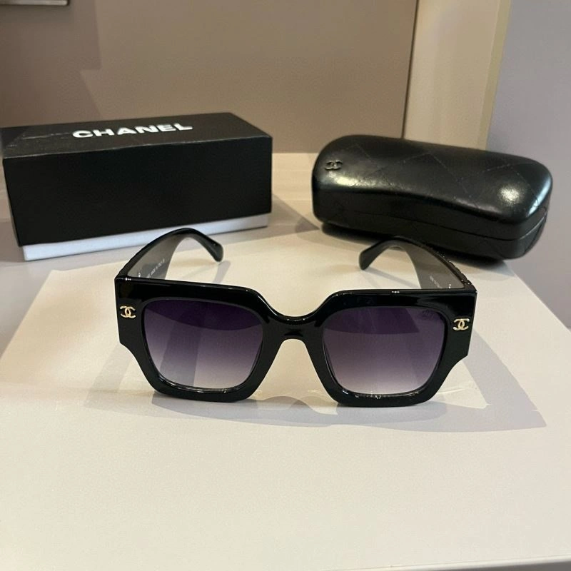 Low-cost Chanel Sunglasses