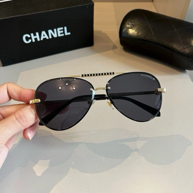 Low-cost Chanel Sunglasses