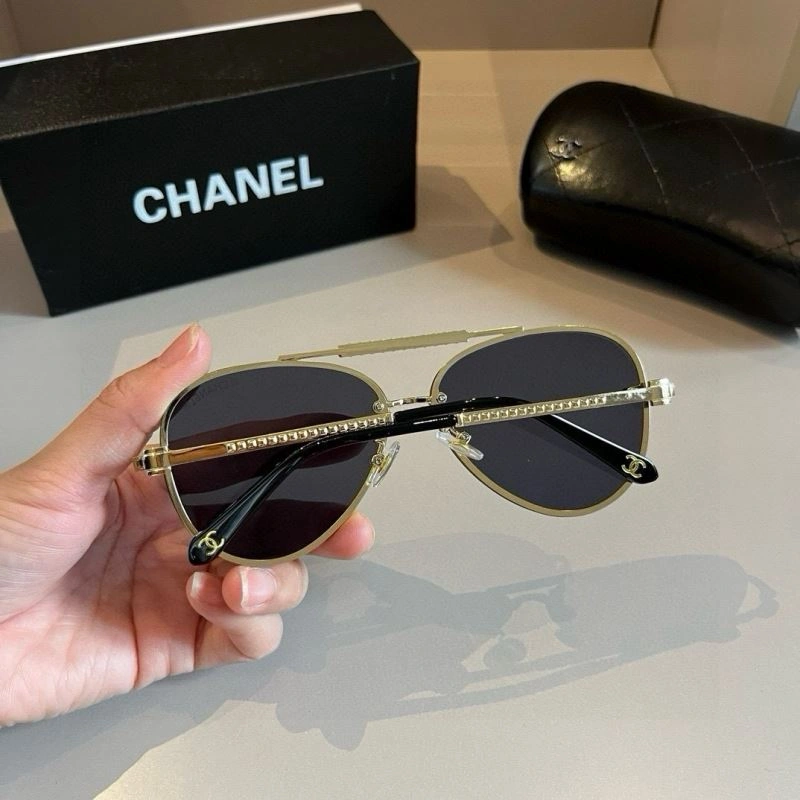 Low-cost Chanel Sunglasses