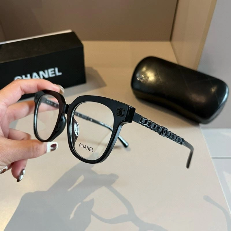 Top match Chanel Sunglasses