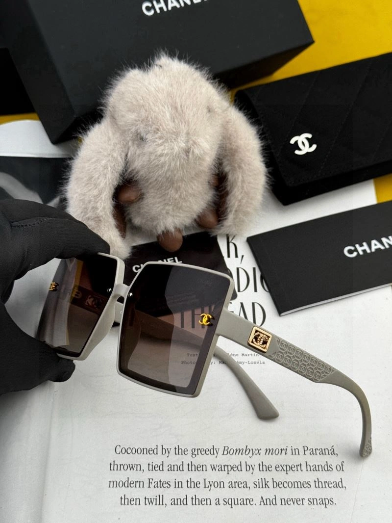 Top match Chanel Sunglasses
