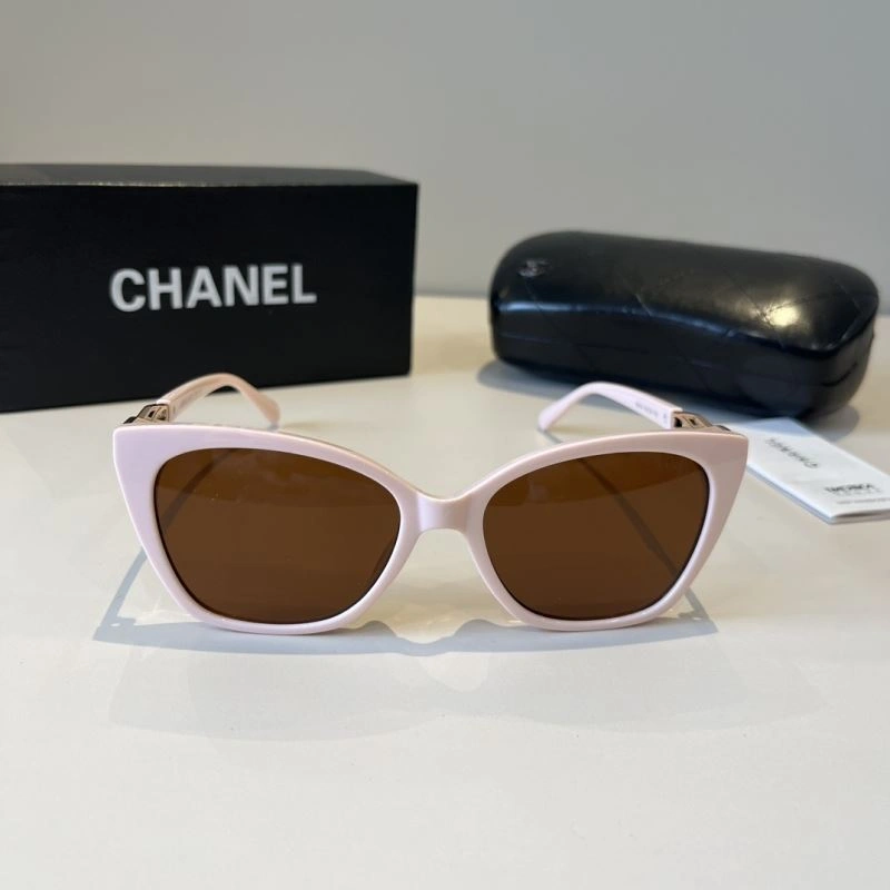 Top mirror Chanel Sunglasses