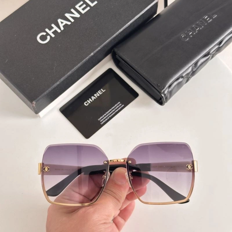 Low-cost Chanel Sunglasses