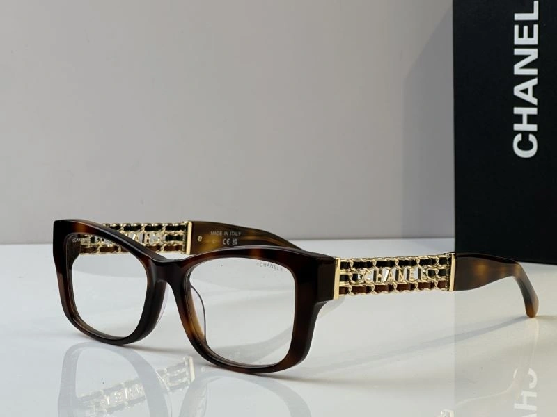 Top match Chanel Sunglasses