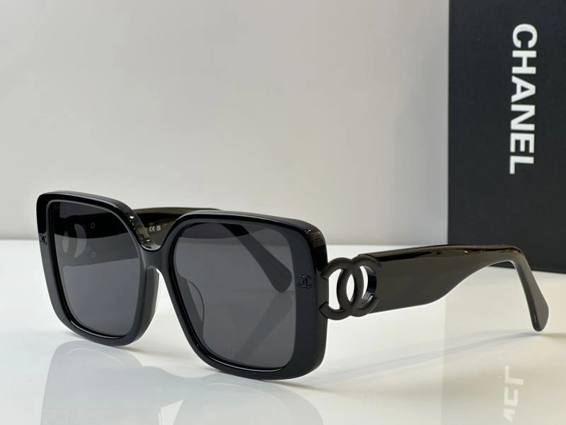 Top match Chanel Sunglasses