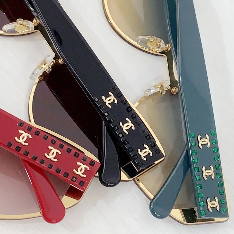Exact replica Chanel Sunglasses