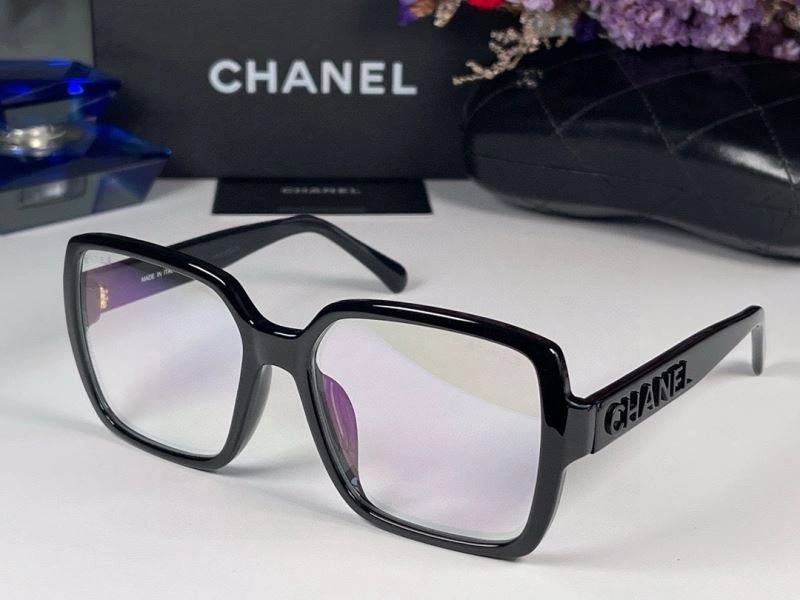 Accurate model Chanel Sunglasses