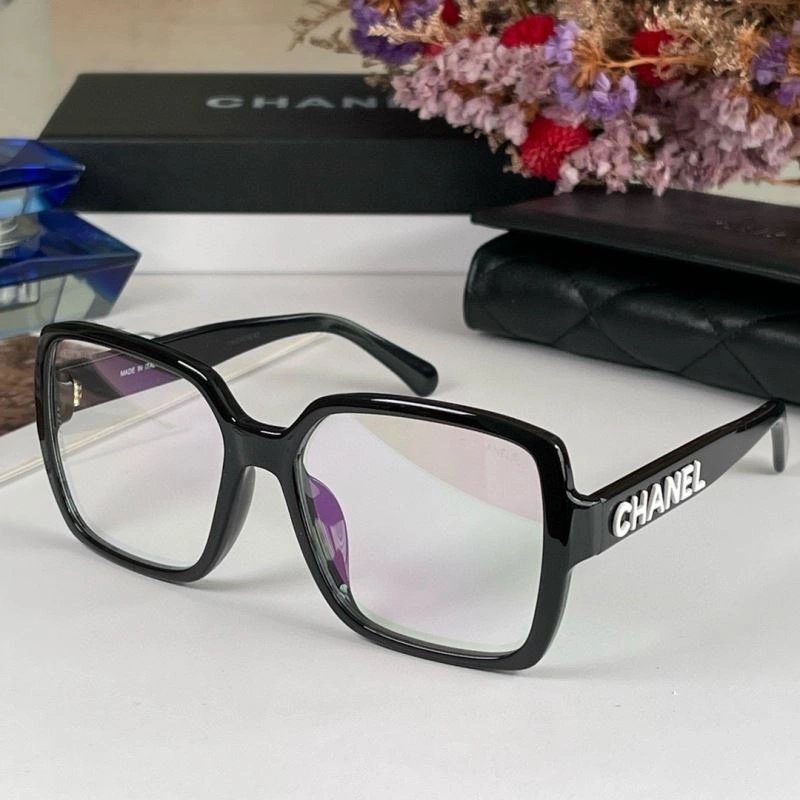 Accurate model Chanel Sunglasses