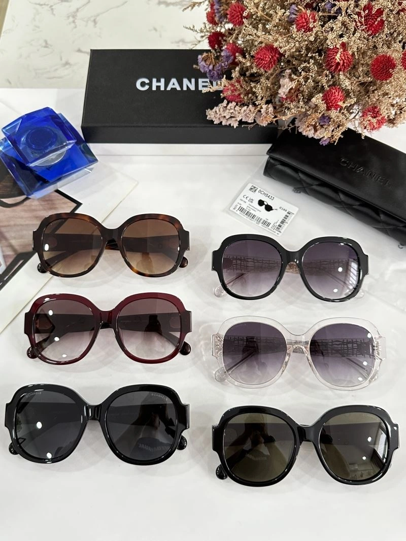Top mirror Chanel Sunglasses