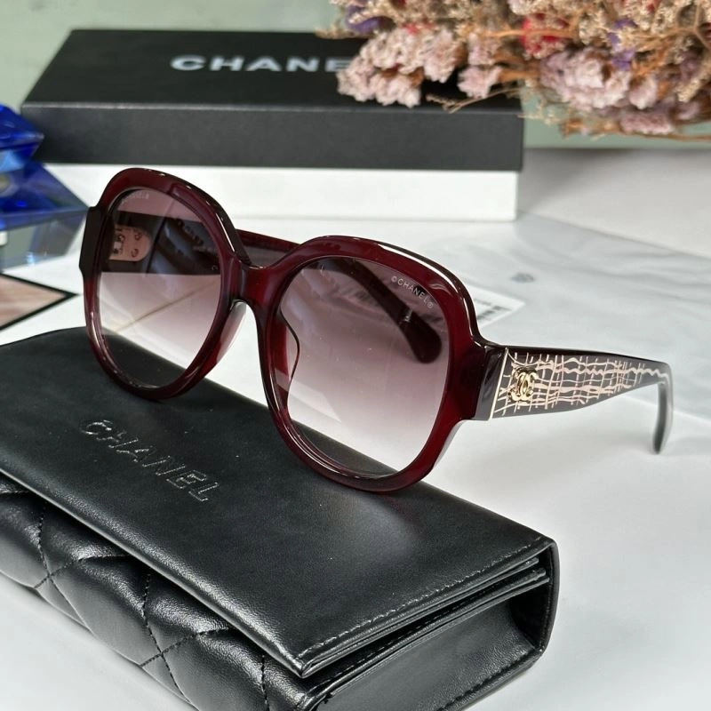 Top mirror Chanel Sunglasses