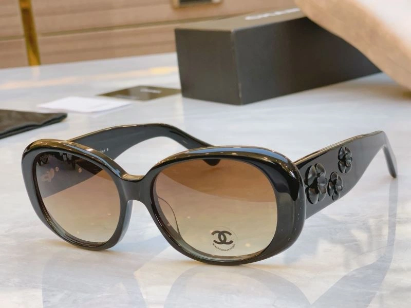 Top match Chanel Sunglasses