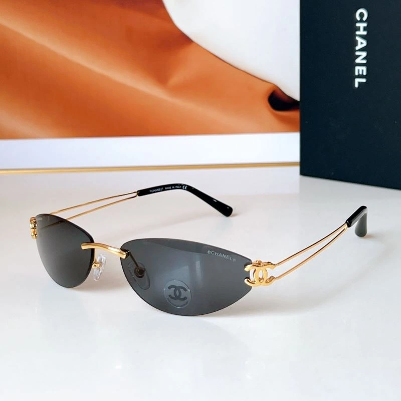 Exact replica Chanel Sunglasses