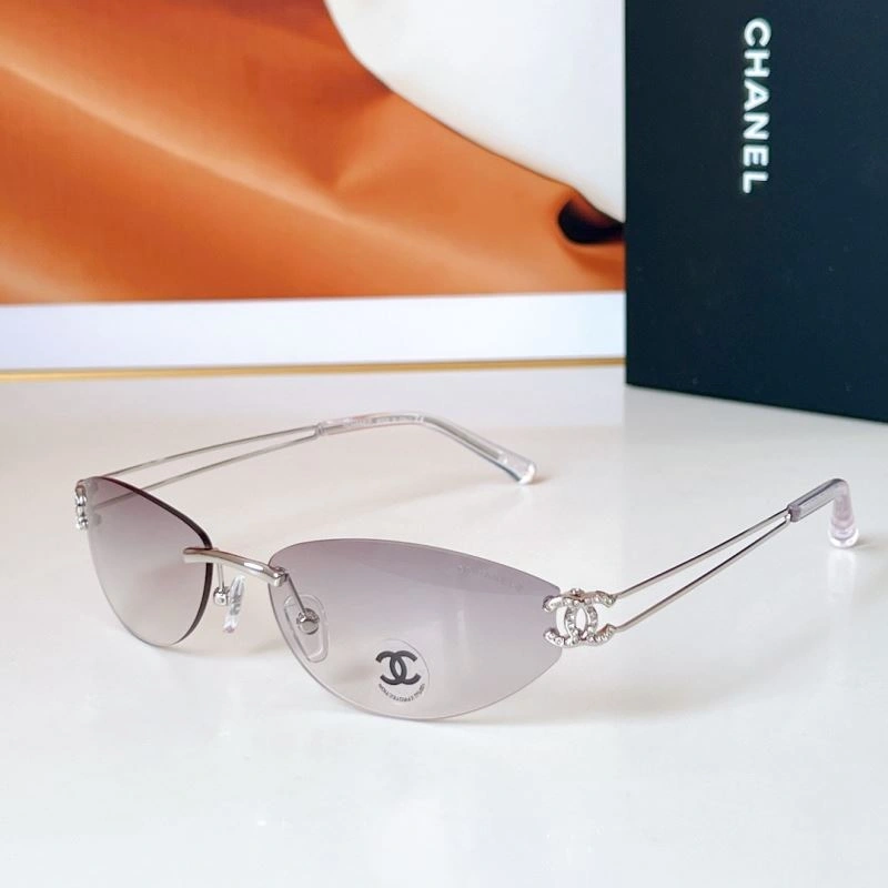 Exact replica Chanel Sunglasses