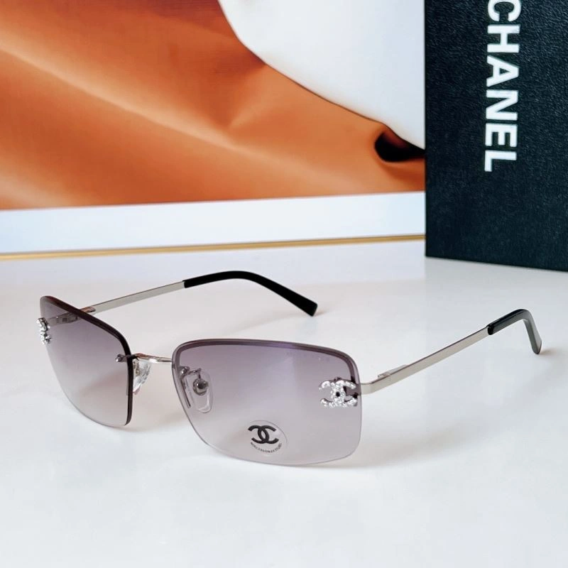 Exact replica Chanel Sunglasses