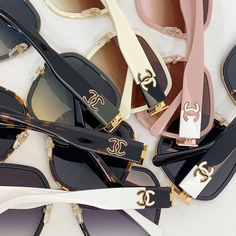 Top match Chanel Sunglasses