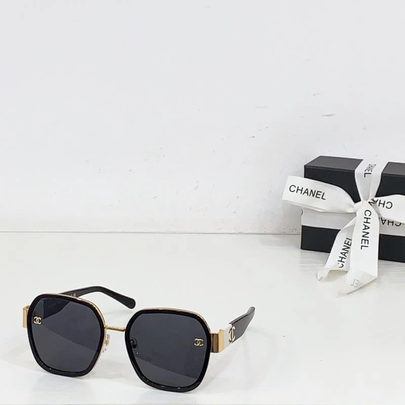 Top match Chanel Sunglasses