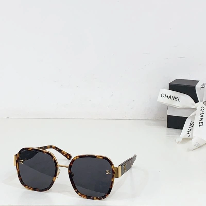 Top match Chanel Sunglasses