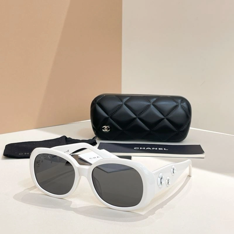 Exact replica Chanel Sunglasses