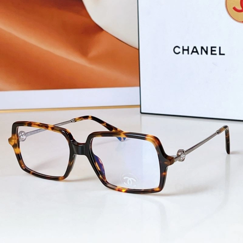 Top mirror Chanel Sunglasses