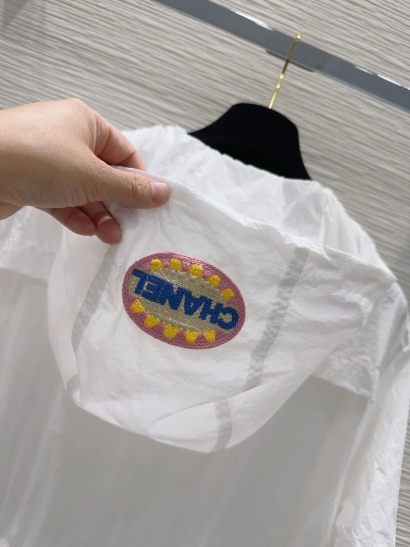 Accurate model Chanel Sunscreen Jacket