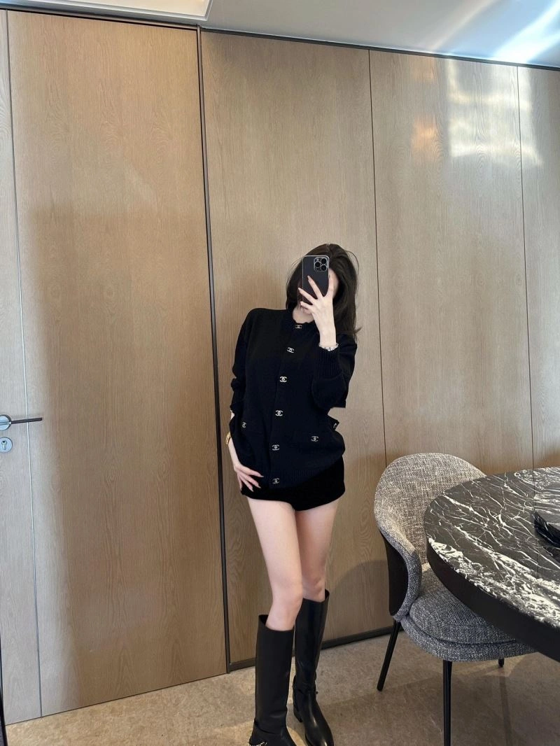 Brand-original Chanel Sweaters