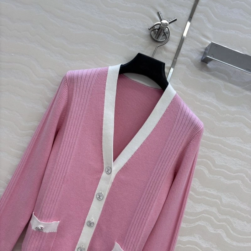 Top mirror Chanel Sweaters